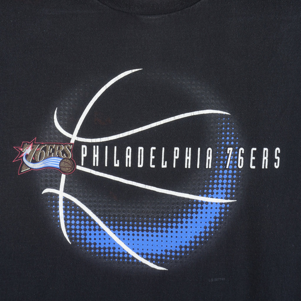 Vintage NBA (Logo Athletic) - Philadelphia 76ers T-Shirt 1990s Large ...
